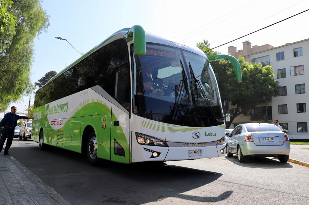 Debuta el primer bus eléctrico interurbano entre Santiago y Rancagua ...